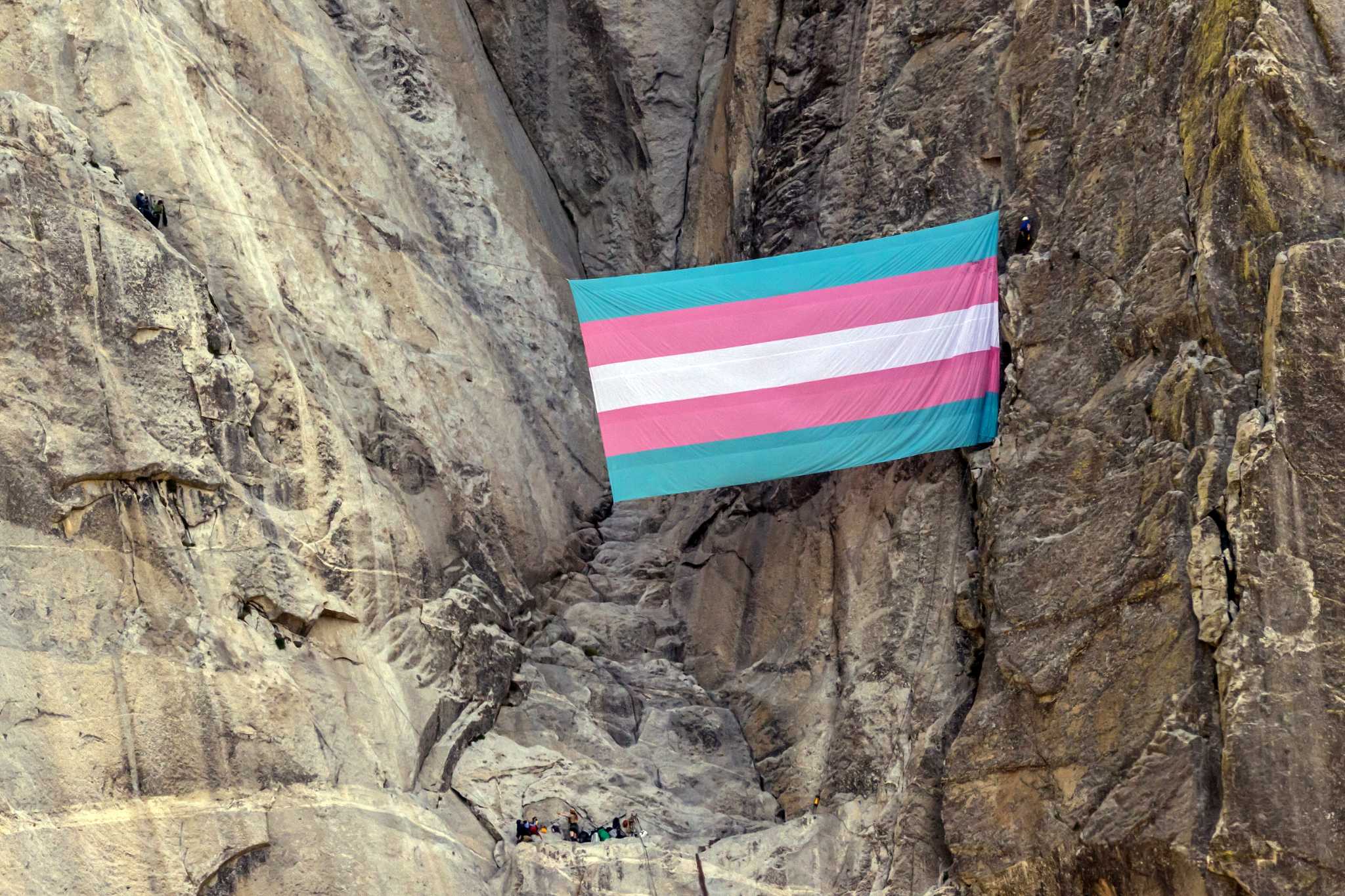 Yosemite climbers just hung huge trans Pride flag from El Capitan