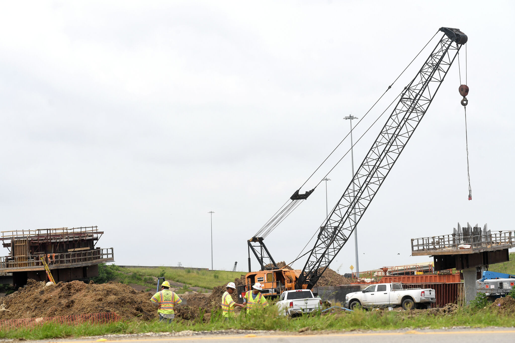 Oklahoma man firing gun in yard fatally shoots neighbor sitting blocks ...