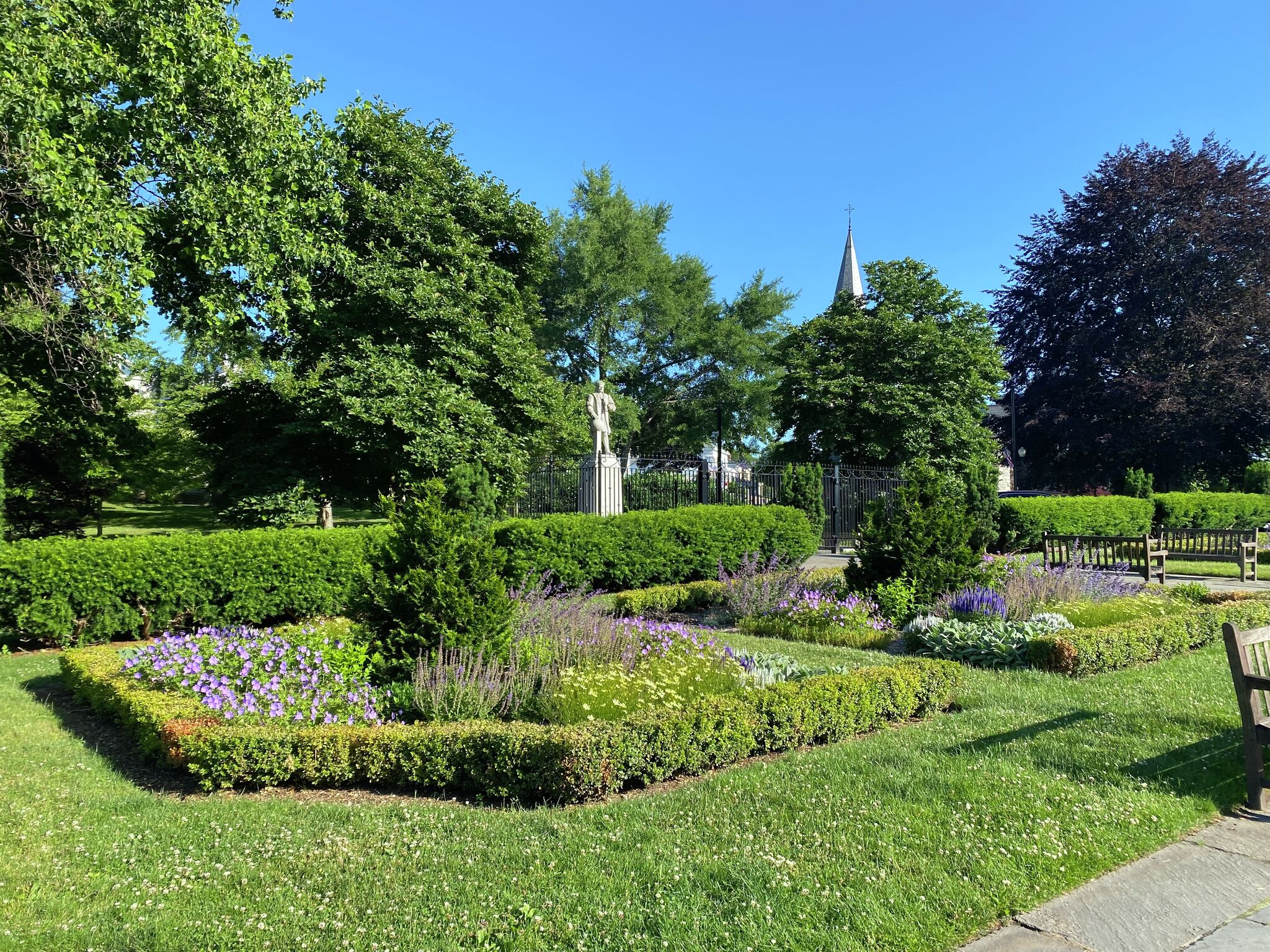 CT getaways: Pawcatuck is nestled on the CT and Rhode Island border
