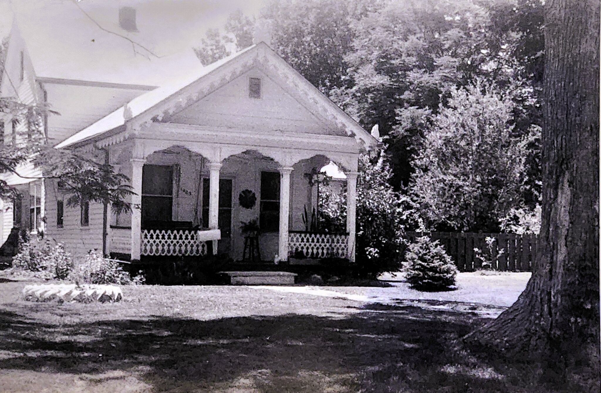 History of the Edwardsville IL home at 1403 Second Street