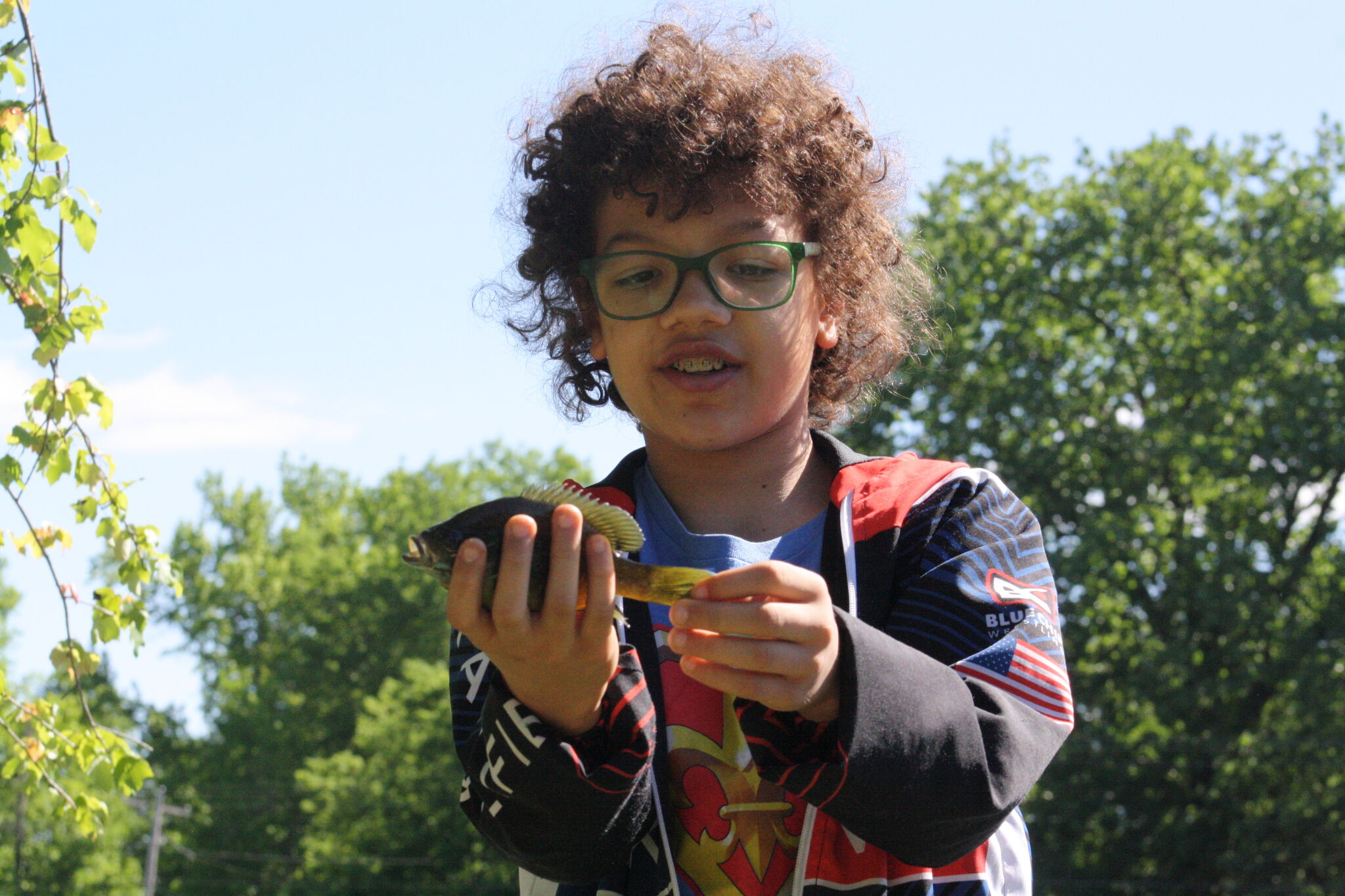 Edwardsville IL kids go fishing at LeClaire Lake