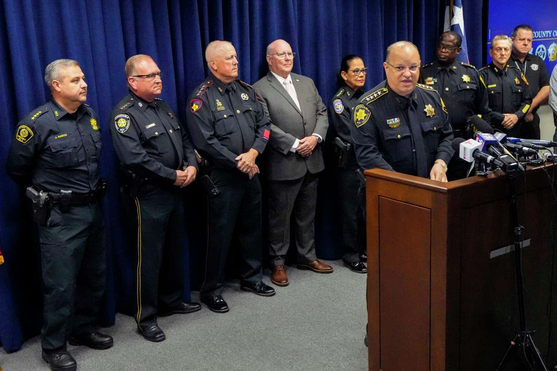 Harris County officials warn new constable law a 'budget killer'