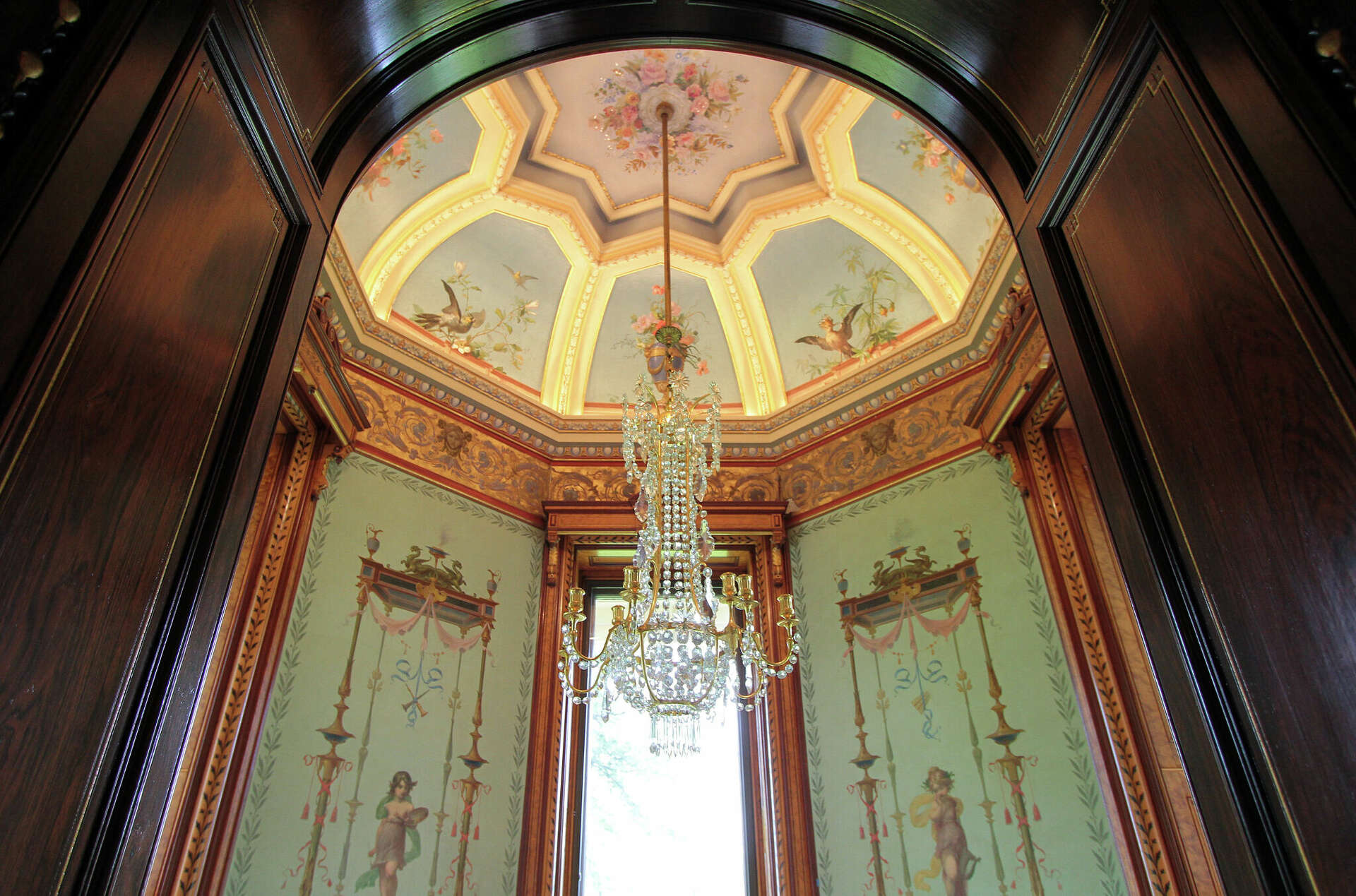 Norwalk’s Lockwood Mathews Mansion Museum to reopen
