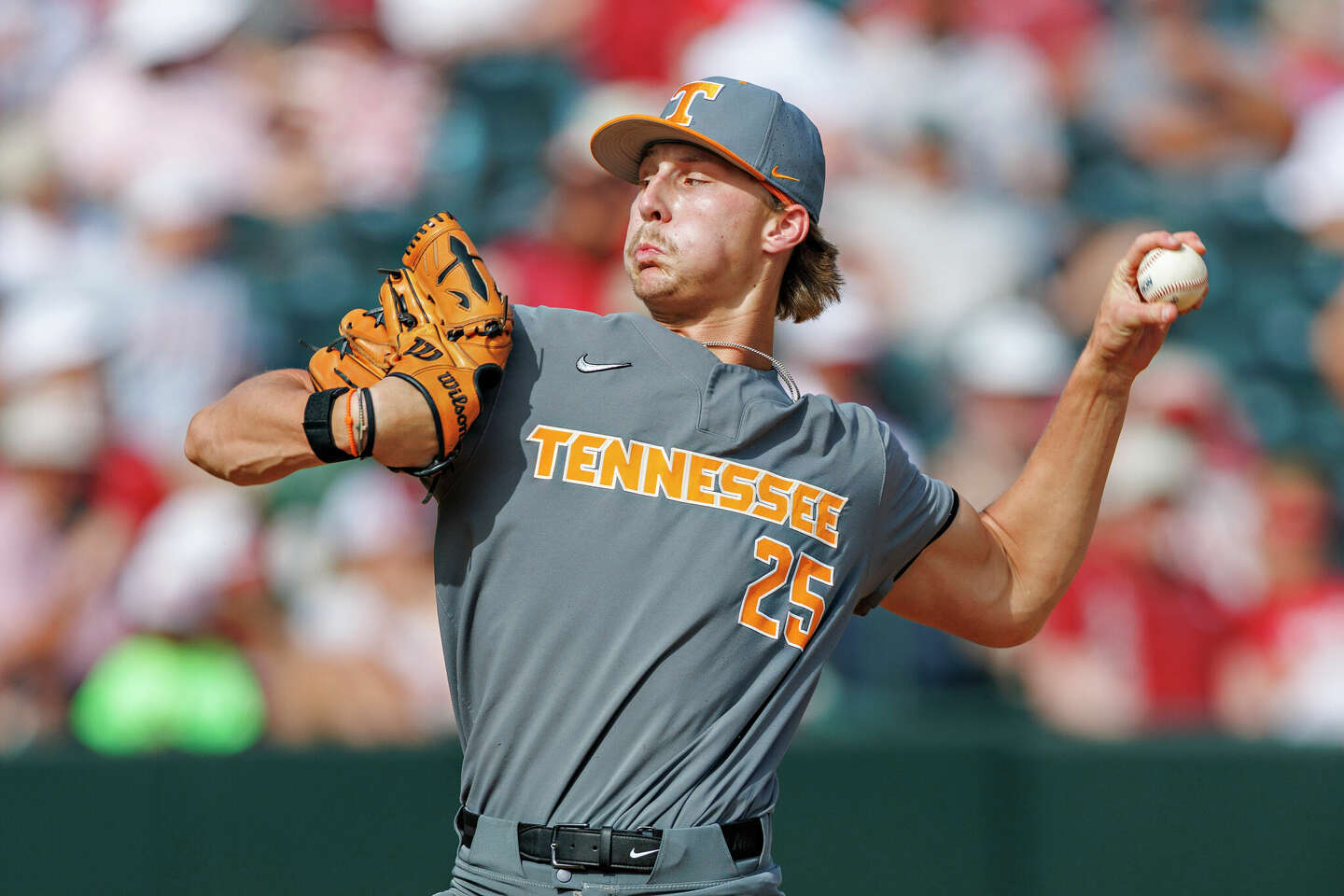 Texas eliminated from SEC baseball tournament by Tennessee