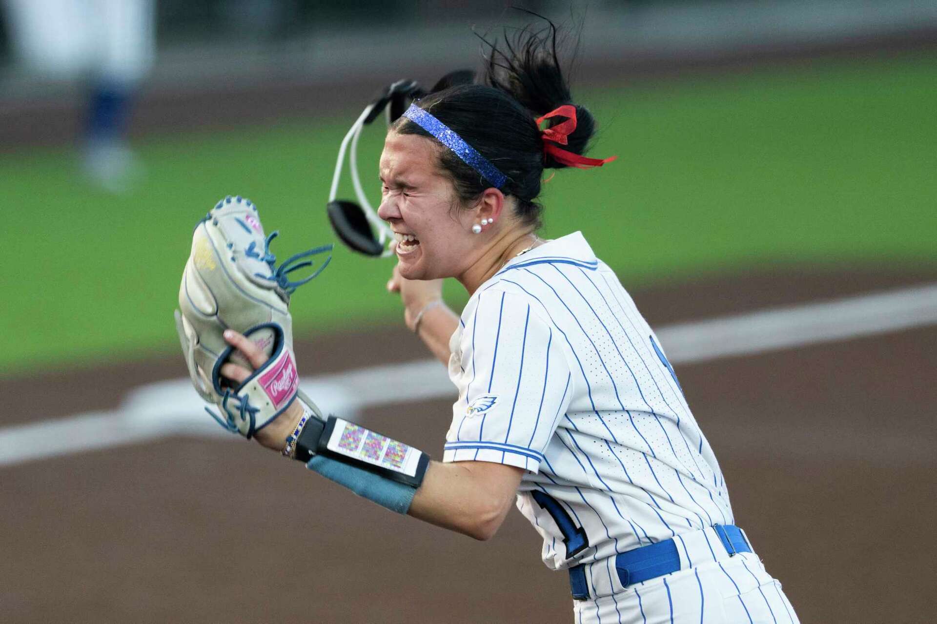 Barbers Hill reaches UIL state softball title game