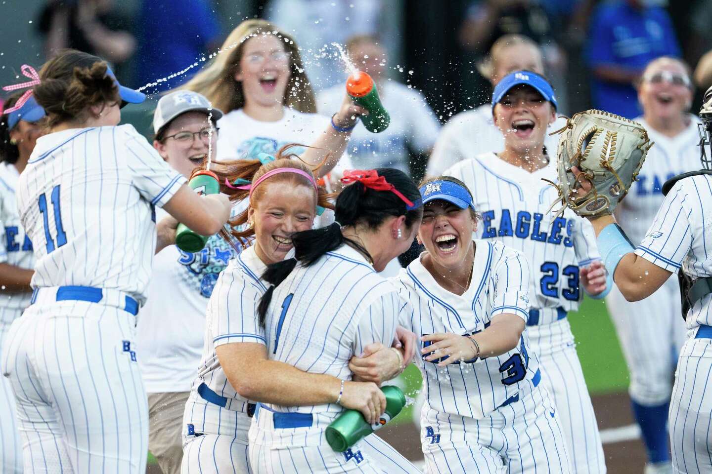 Barbers Hill reaches UIL state softball title game