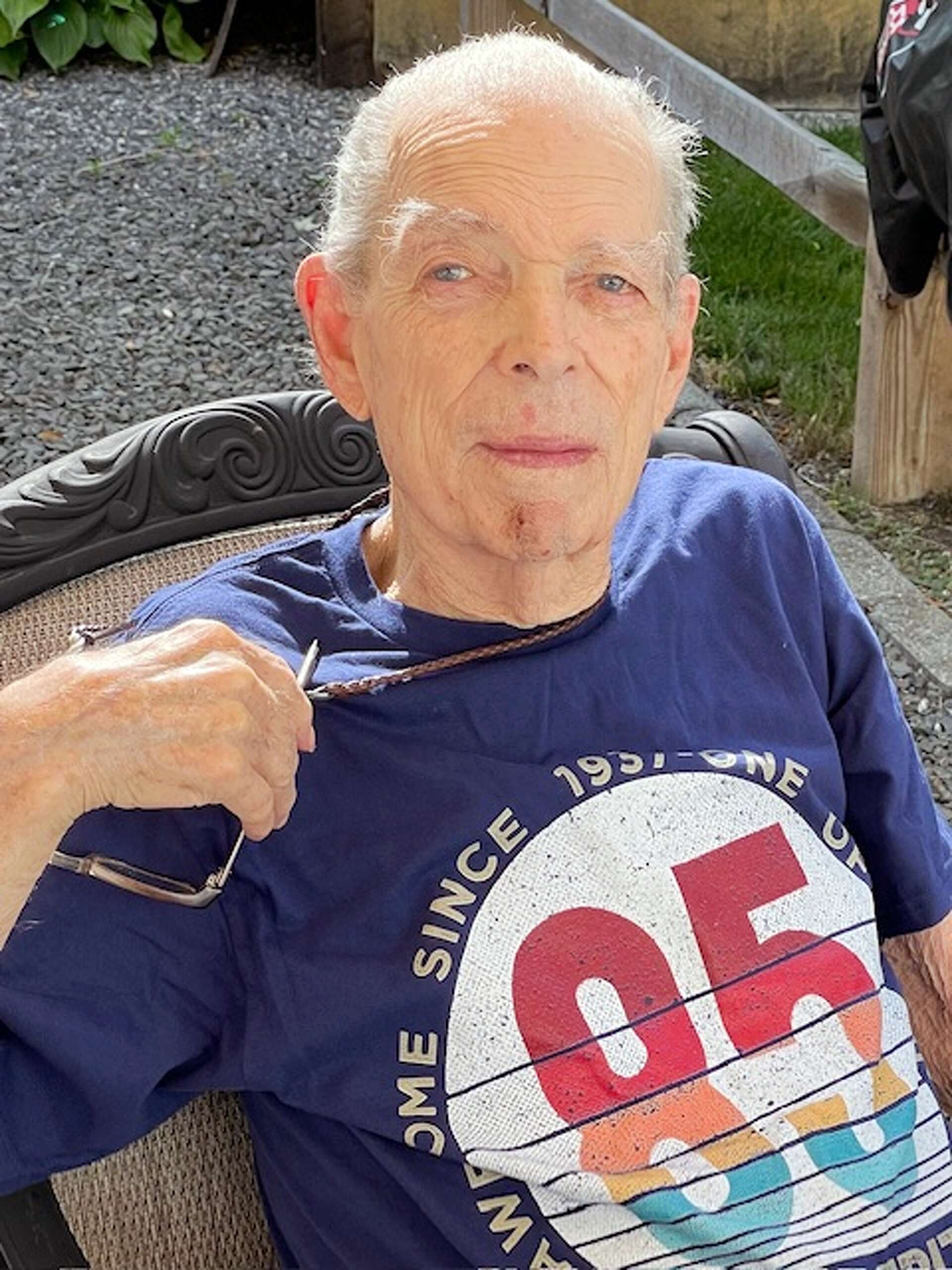 Daughter of late Bridgeport man plans cancer fundraiser in his honor