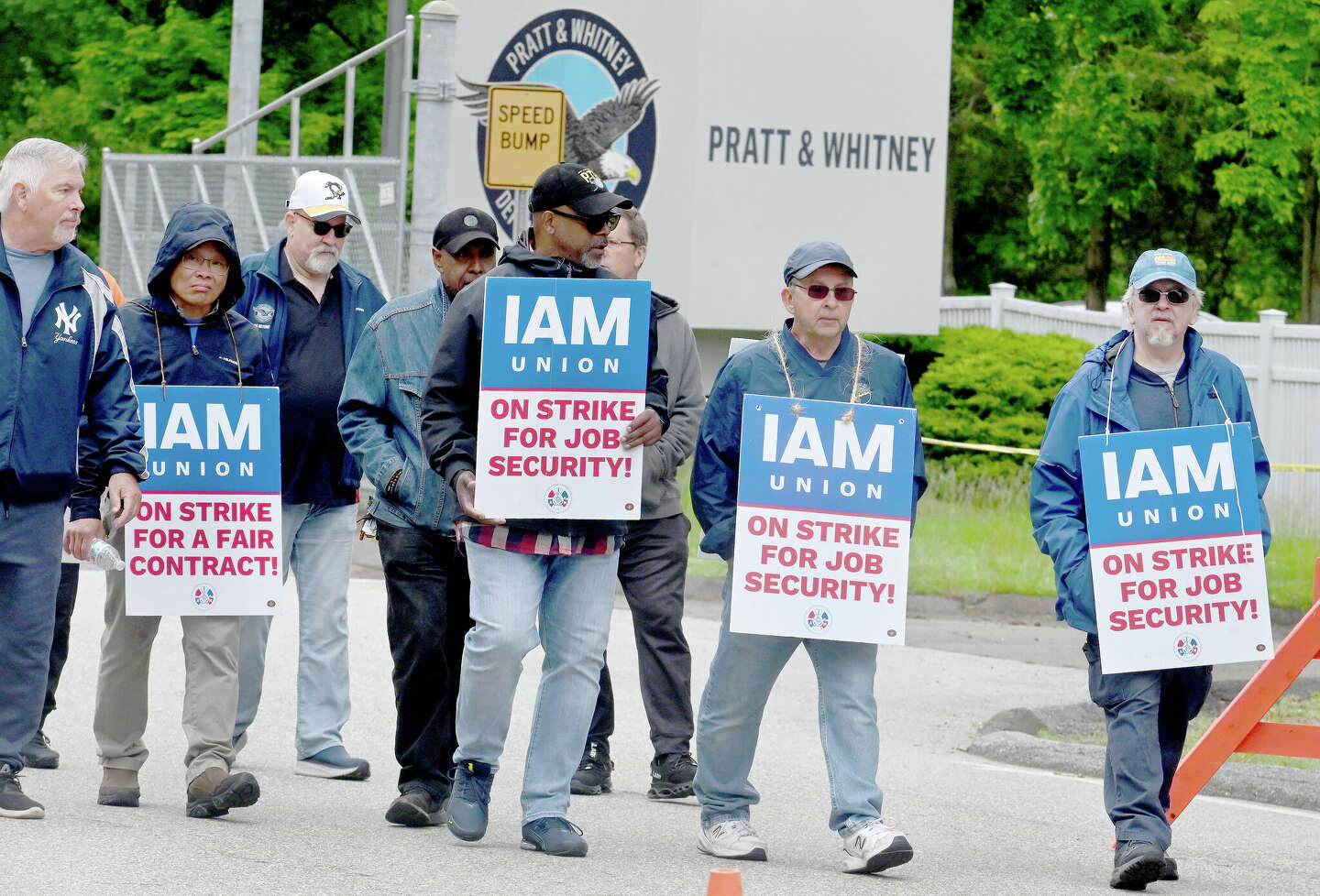 CT Pratt & Whitney strikers have new contract offer after 3 weeks
