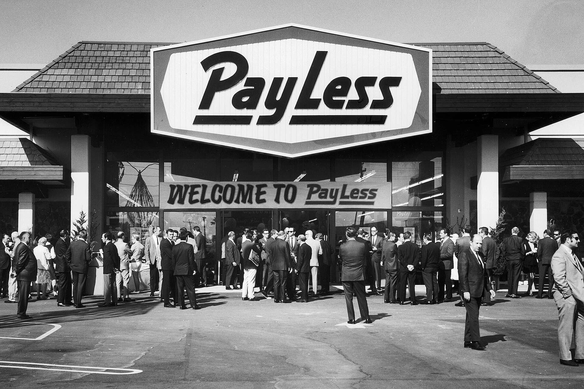 3 workers were killed in a Bay Area store. It may be an inside job.