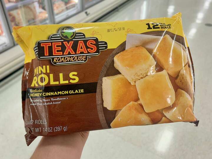 We tried Texas Roadhouse's frozen mini rolls from H-E-B