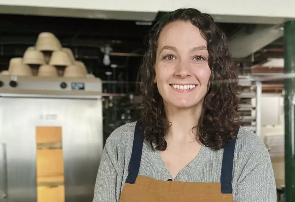 What does it take to become a cottage baker in Connecticut?
