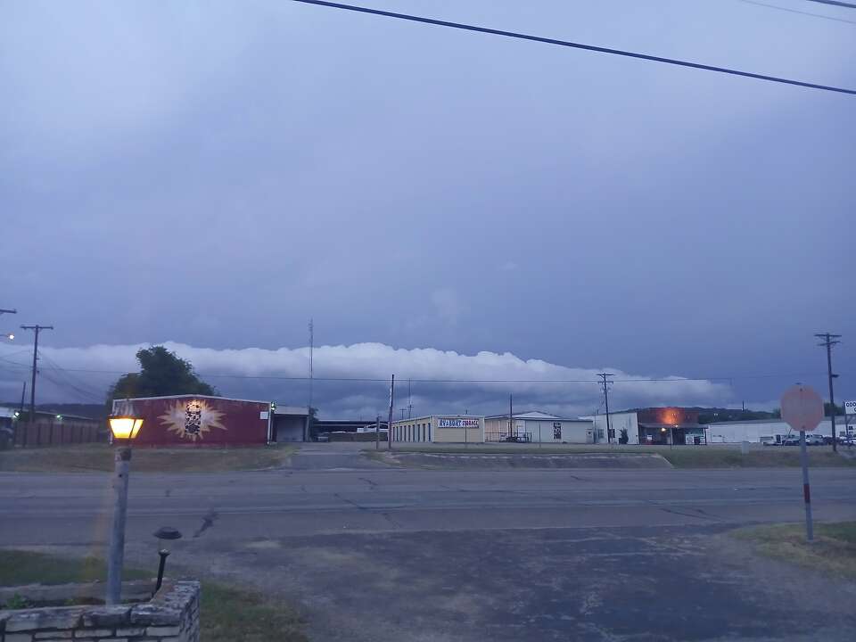 Lemon-sized hail strikes Fredericksburg amid tornado watch