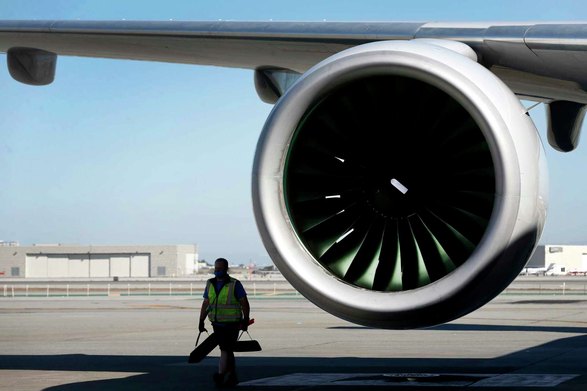 Engine fire grounds United Airlines flight to San Francisco at Beijing