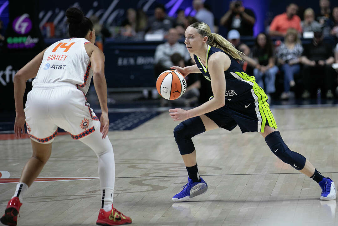 Paige Bueckers leads Wings to first win in return to CT