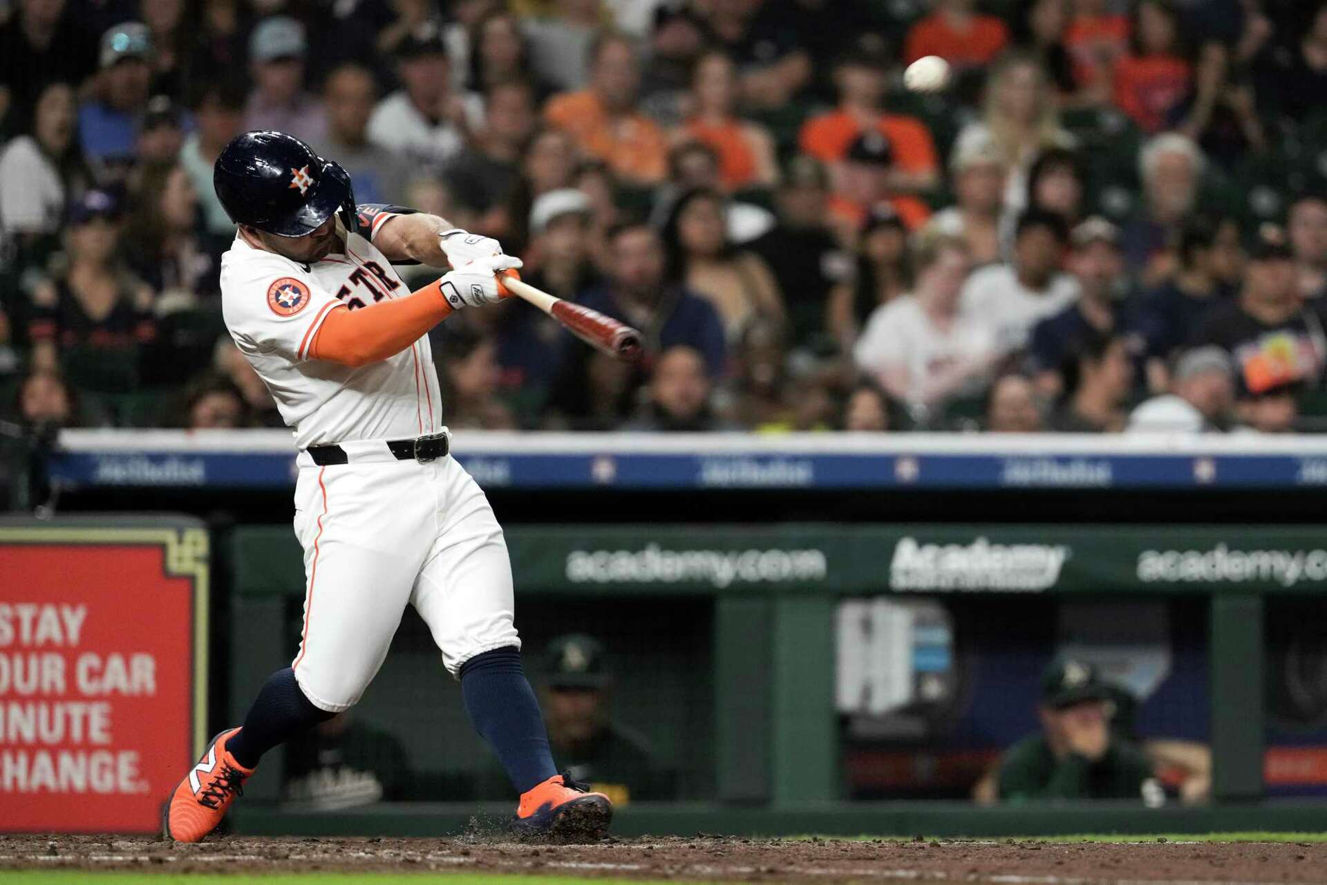 With two more homers, Astros' Jose Altuve looking like his old self
