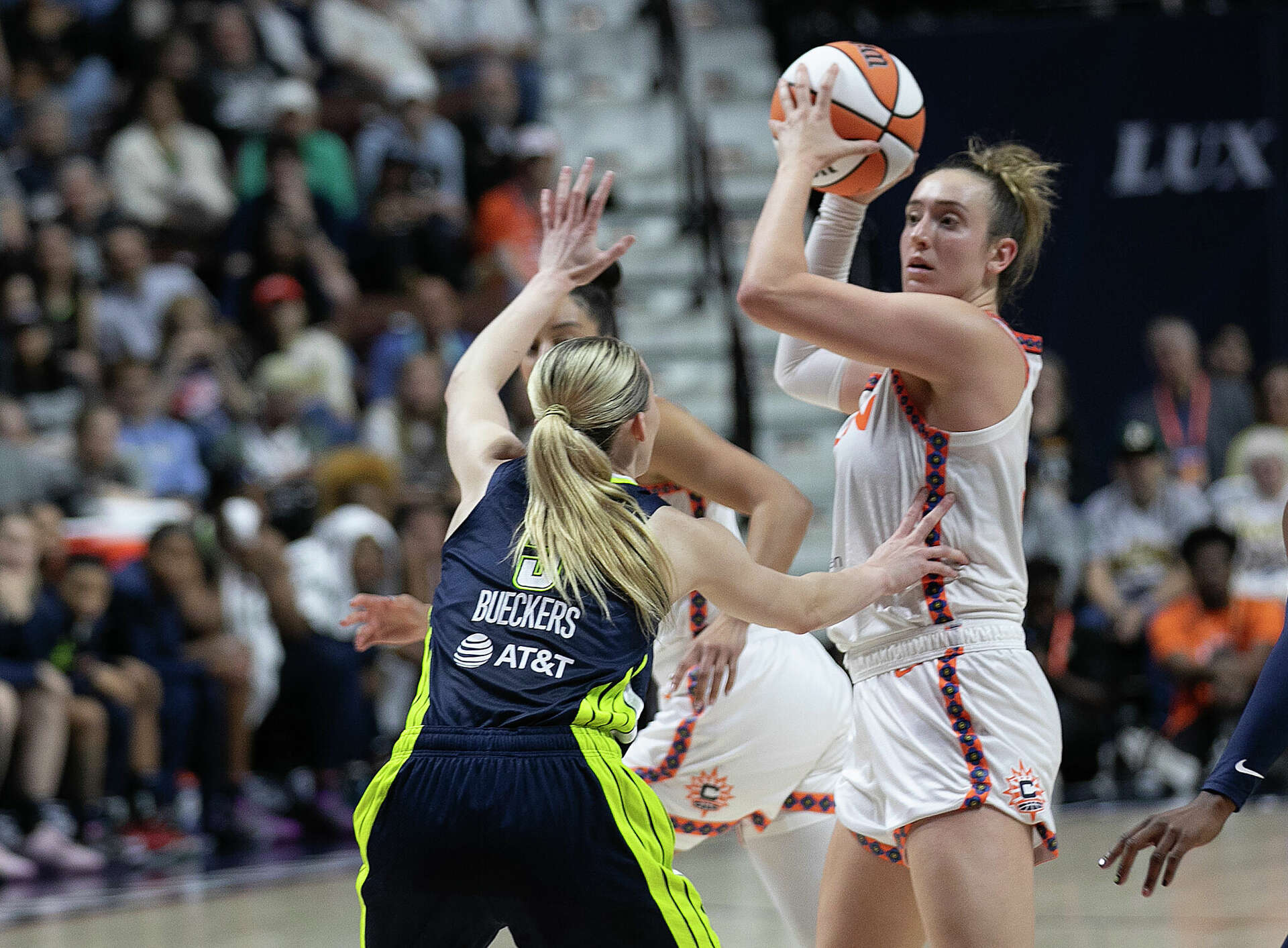 Paige Bueckers leads Wings to first win in return to CT