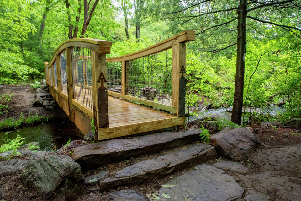 West Point cadets, Open Space Institute build Appalachian Trail bridge