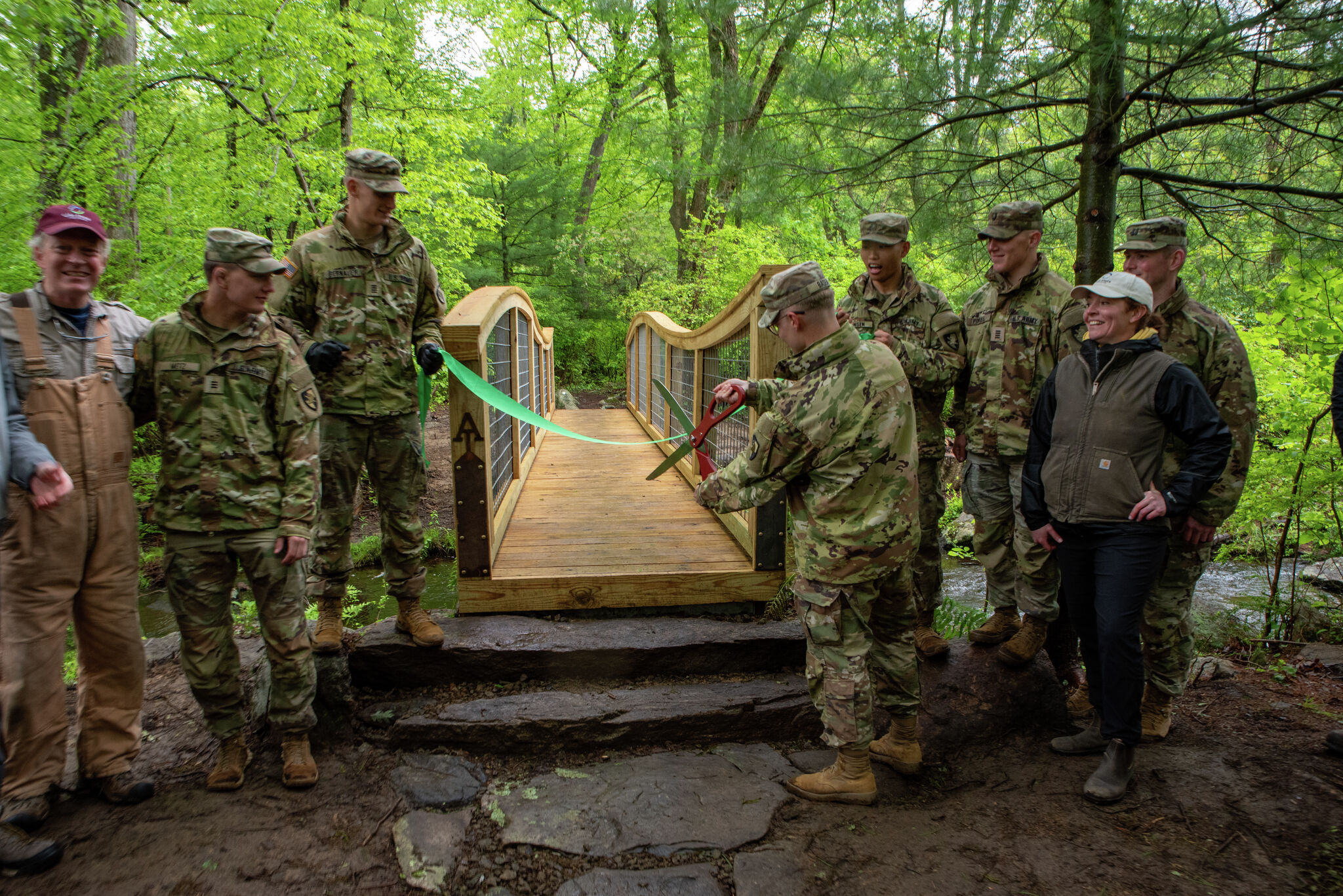West Point cadets, Open Space Institute build Appalachian Trail bridge