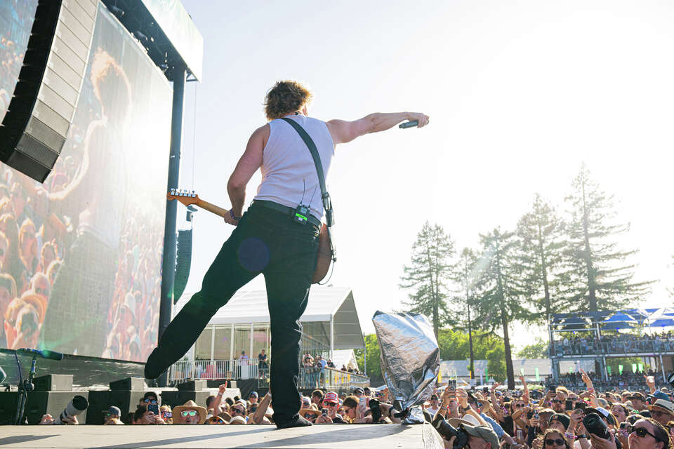 Tragedy cut Sublime's fame short. Now the singer's son has the mic.