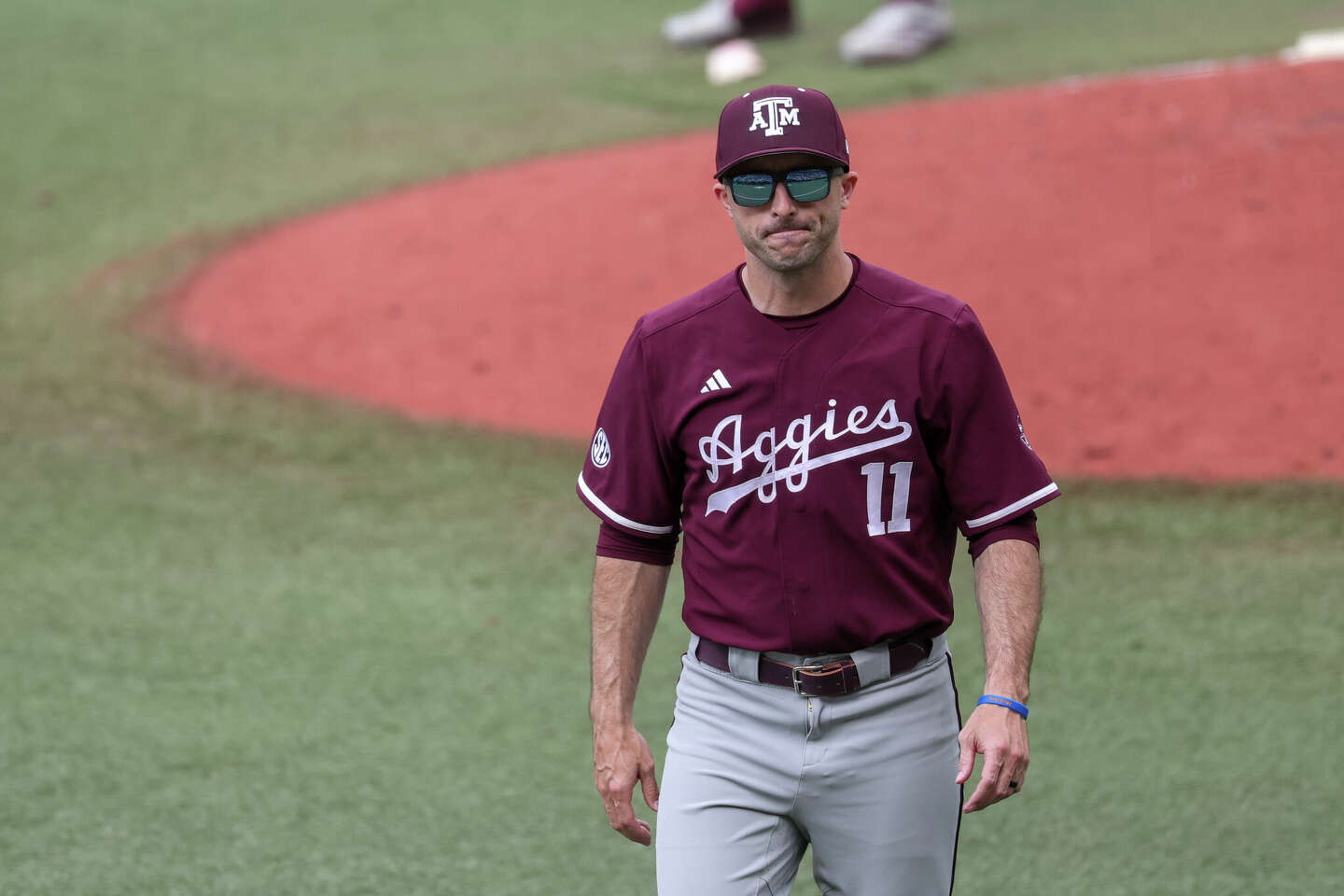 Texas A&M baseball coach likely out of a job, but Aggies not in a rush