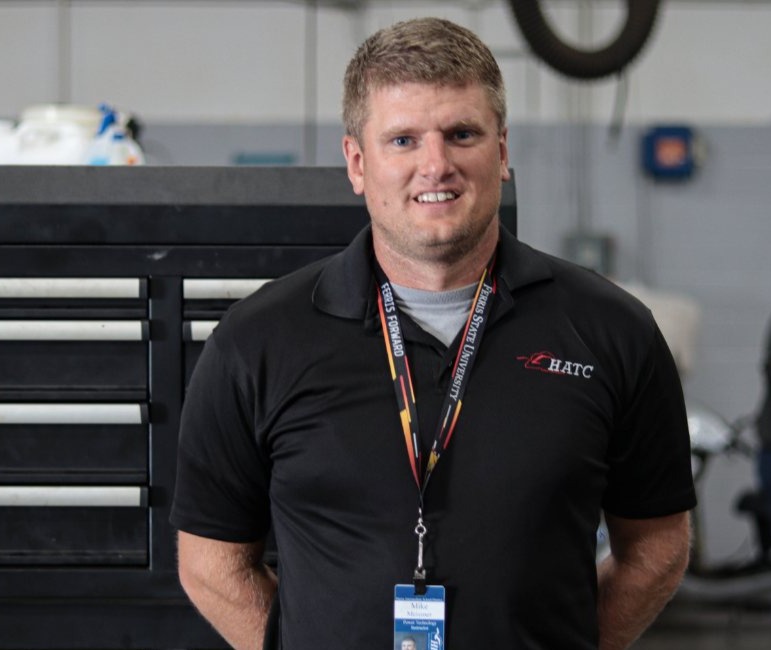 Teacher returns to tech center to inspire the next generation