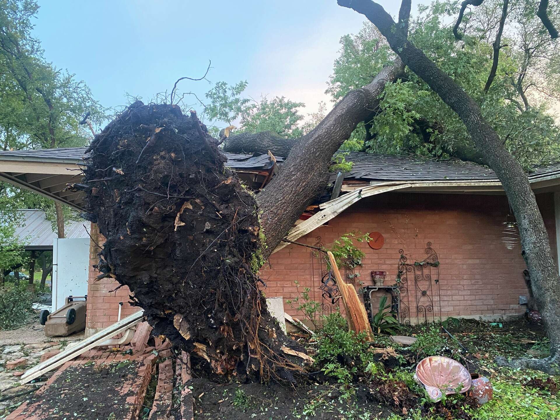 Austin sees more than 30,000 without power from severe storm