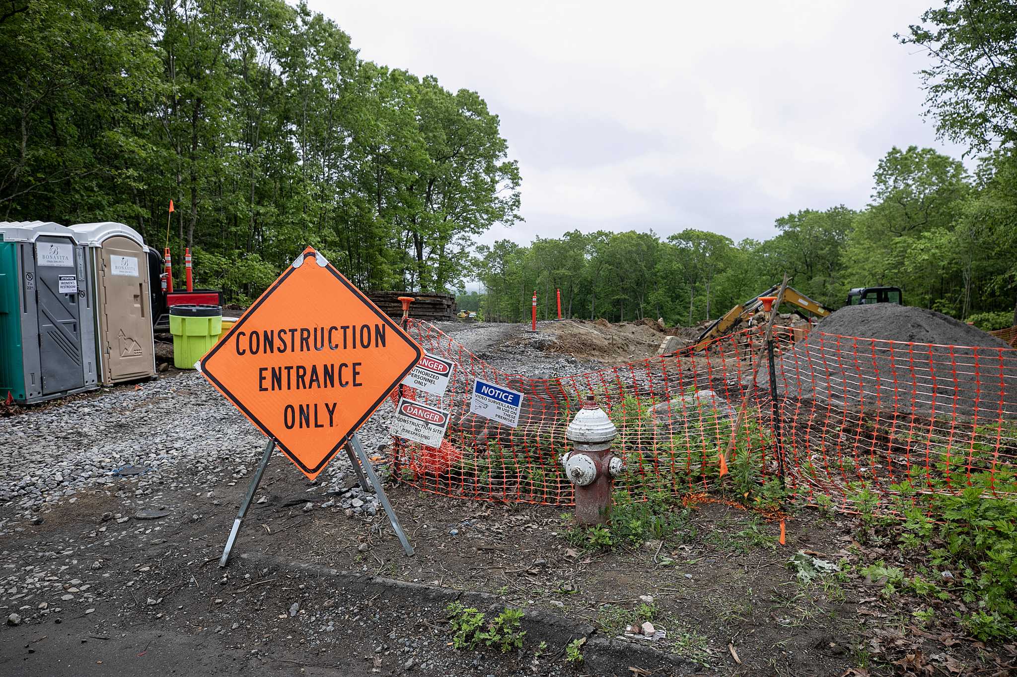 Waterbury approves $325K sale of 17 acres to Amazon