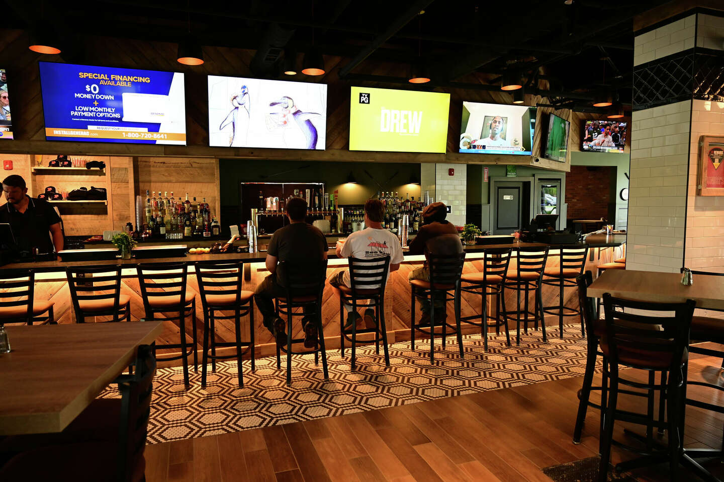 First look: Junior’s Bar & Grill opens in East Greenbush