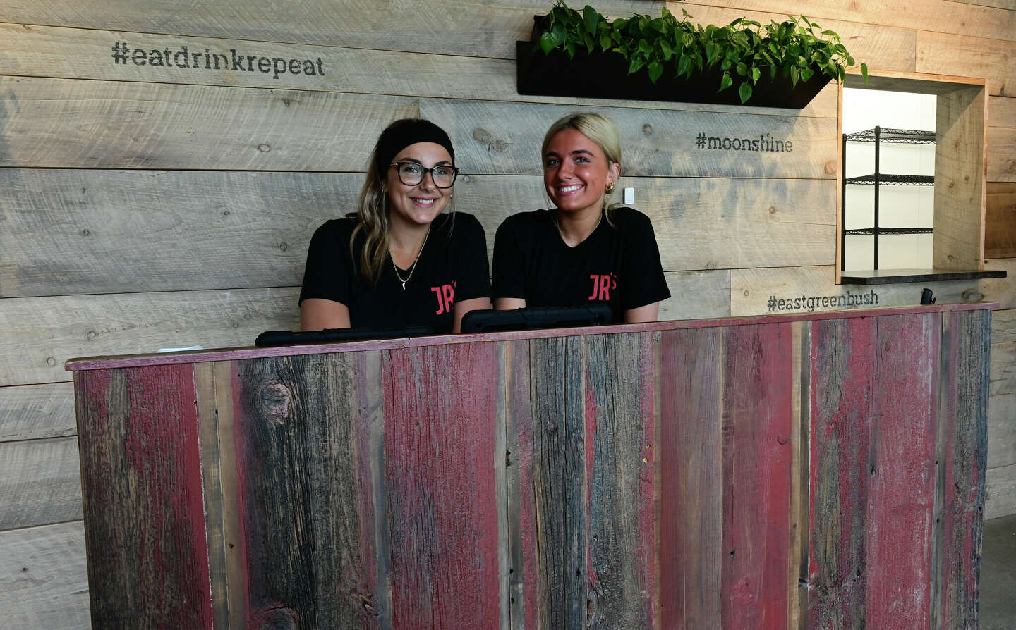 First look: Junior’s Bar & Grill opens in East Greenbush