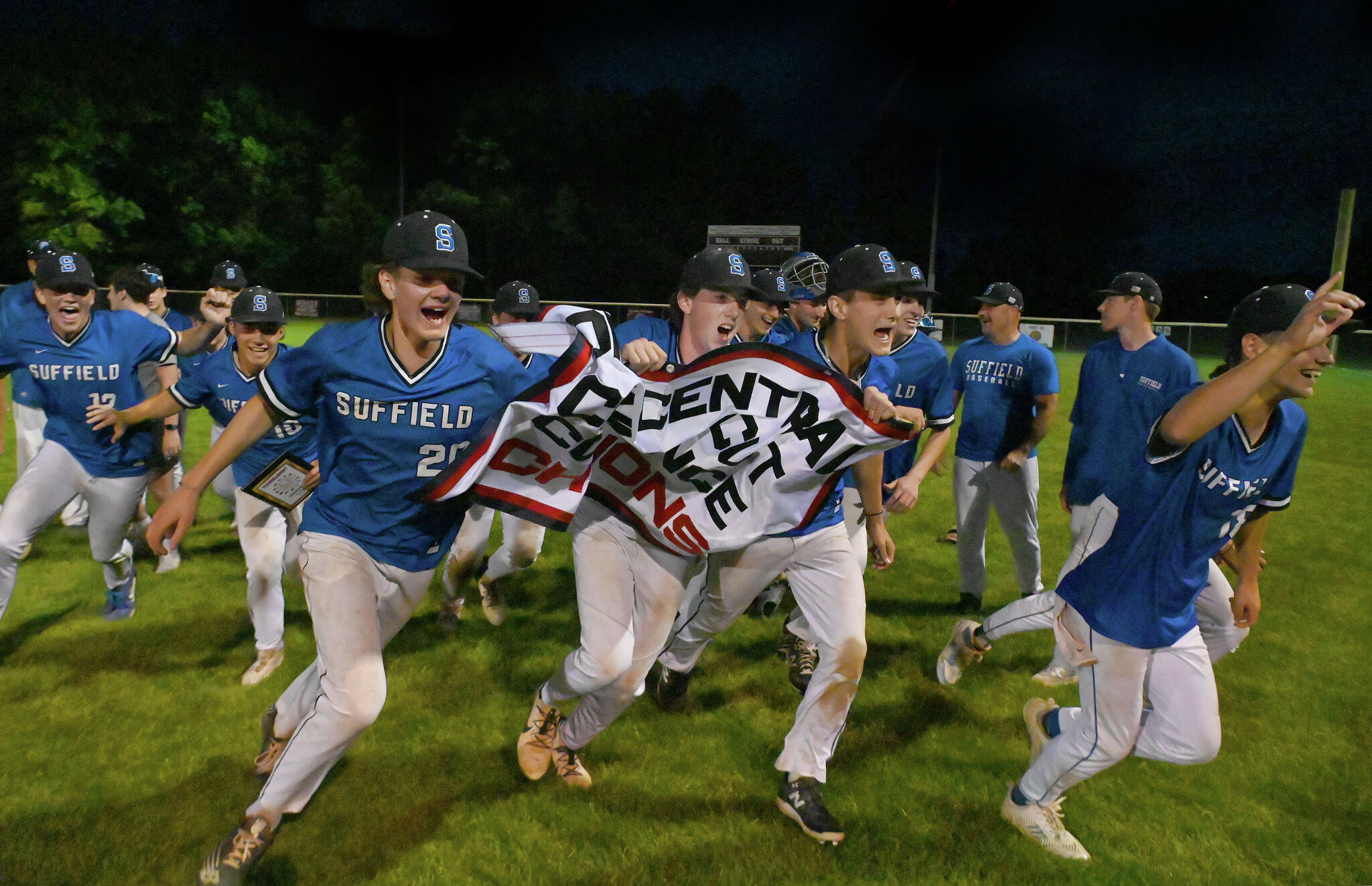 Suffield wins NCCC baseball championship with victory over Rockville