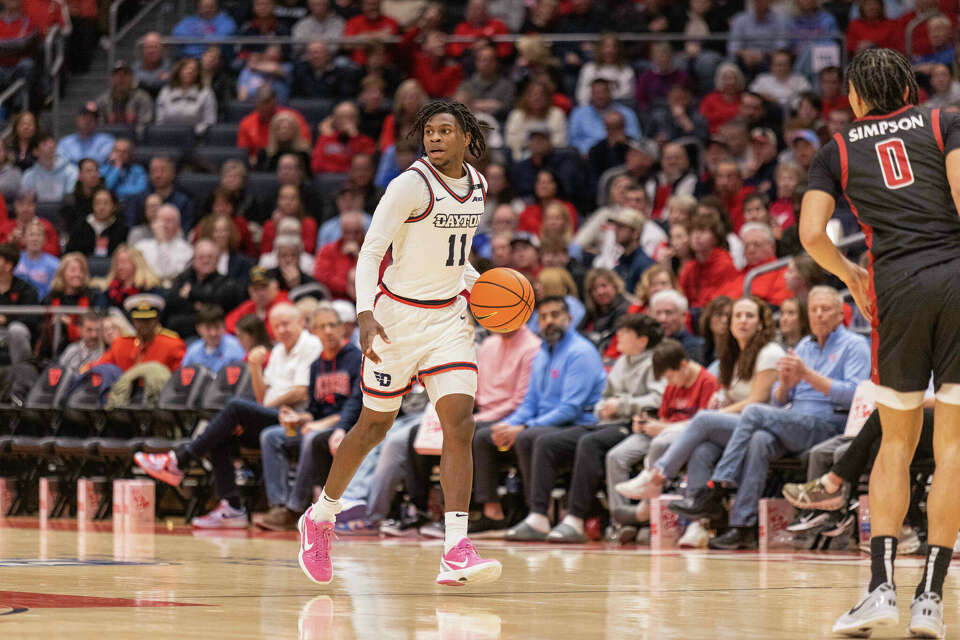 UConn's Malachi Smith has lifelong friendship with CT's Avery Brown