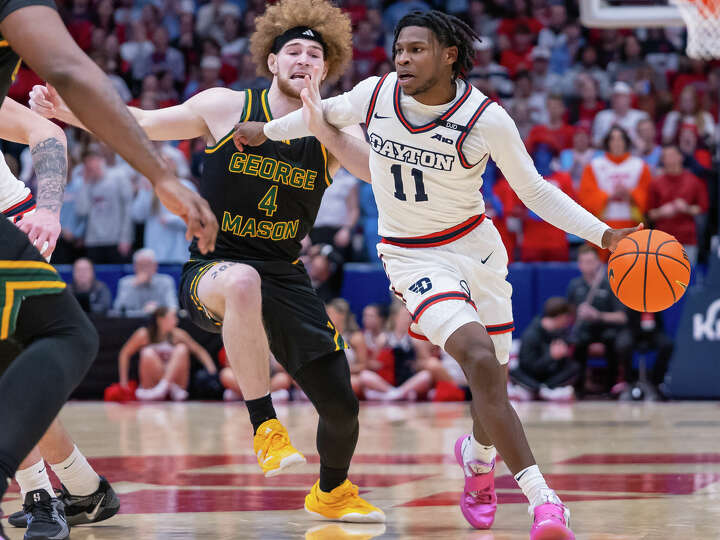 UConn's Malachi Smith has lifelong friendship with CT's Avery Brown