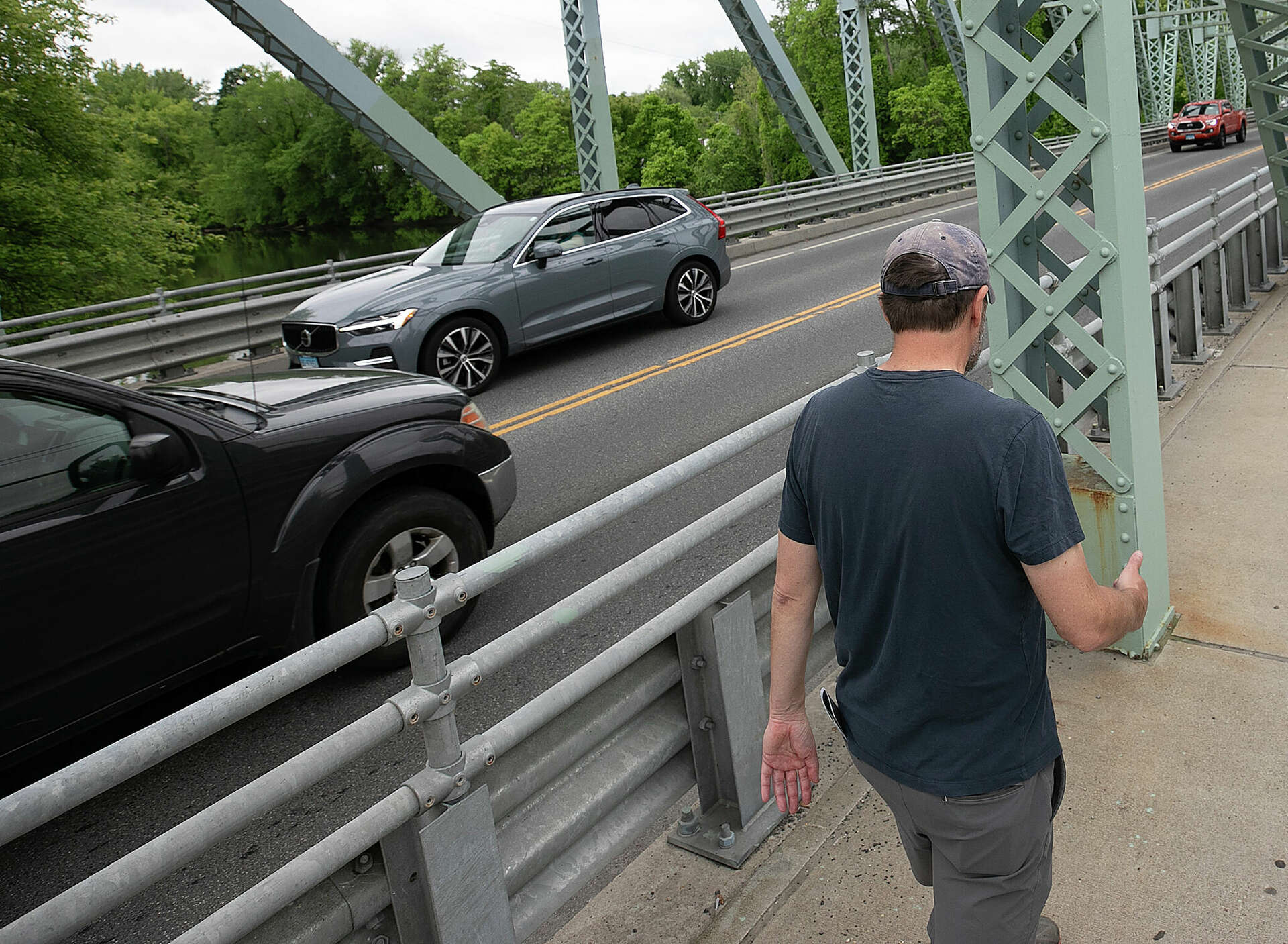 As Chris Murphy walks across Connecticut, he carries a new message