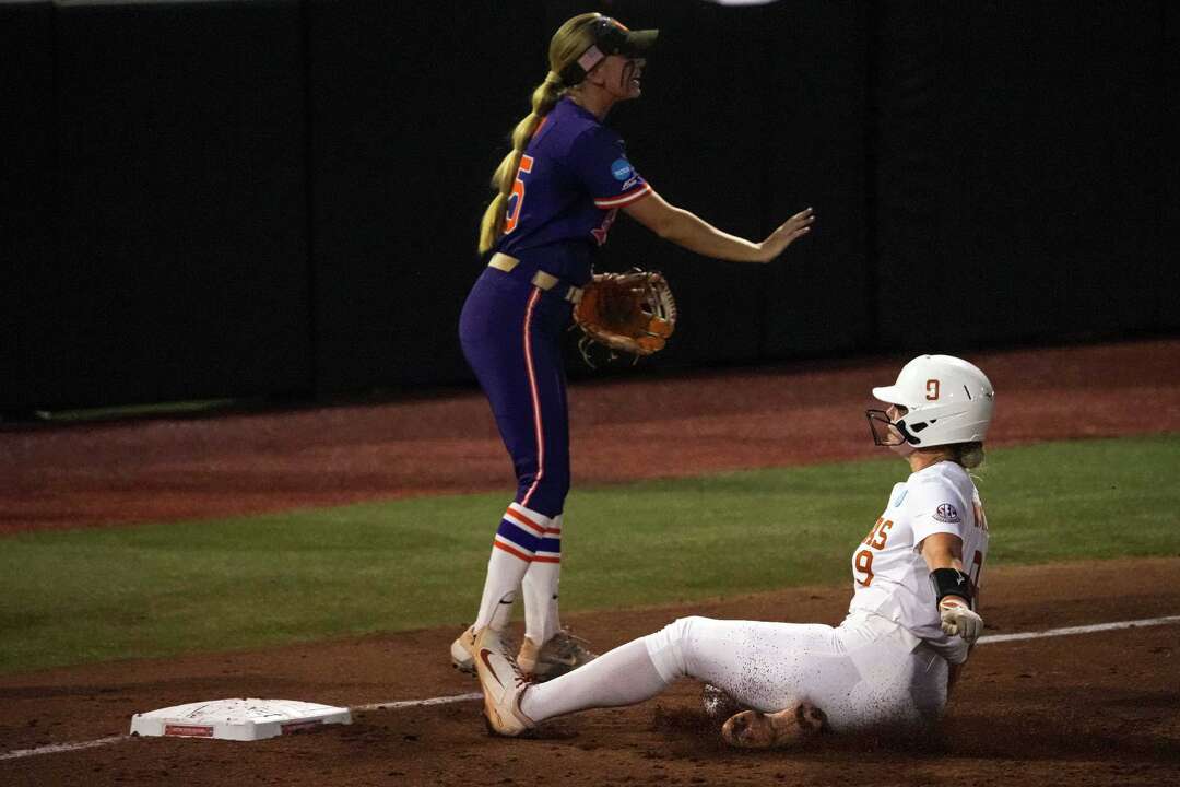 Texas softball: Leighann Goode shined in Austin Super Regional