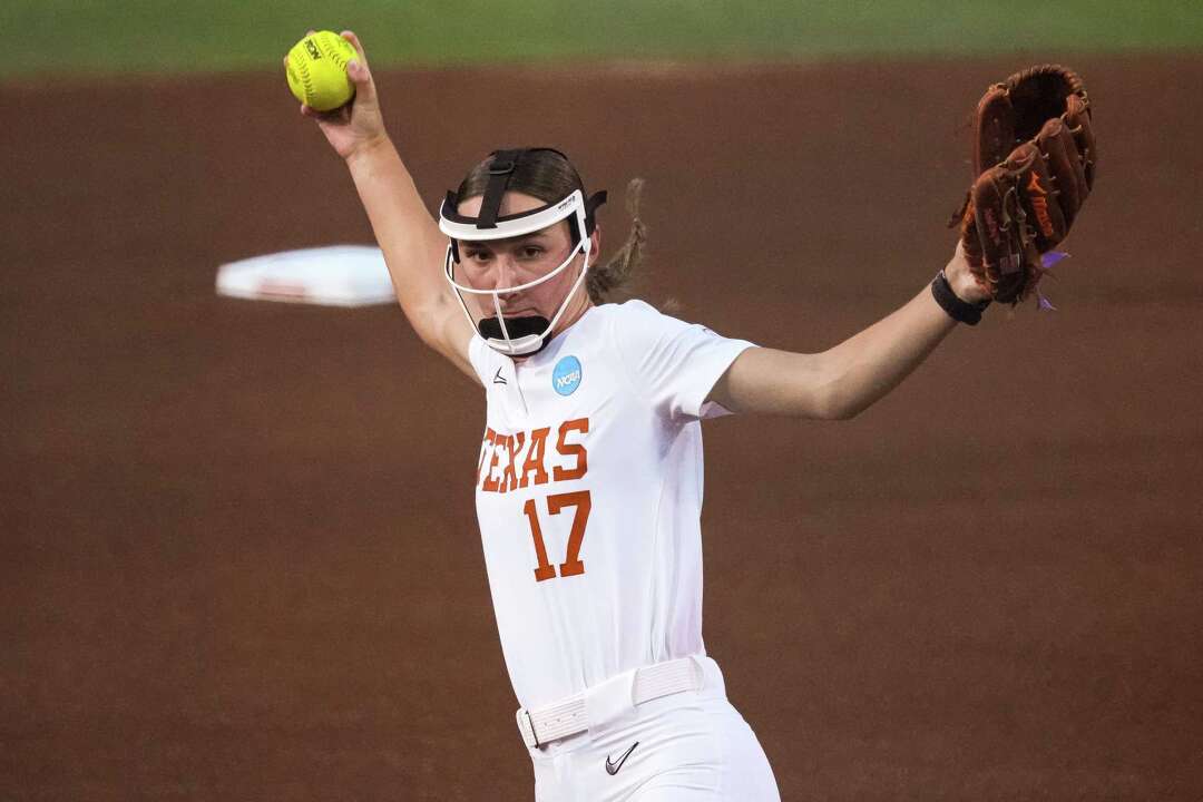 Texas softball: Leighann Goode shined in Austin Super Regional