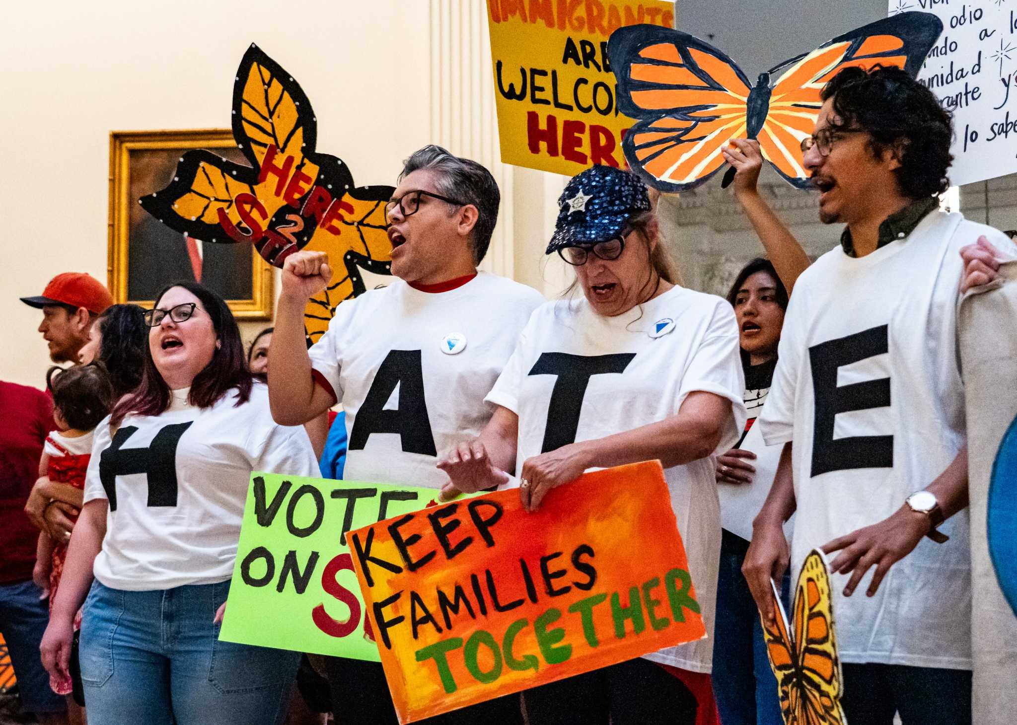 Texas House advances SB 8, requiring sheriffs to assist ICE