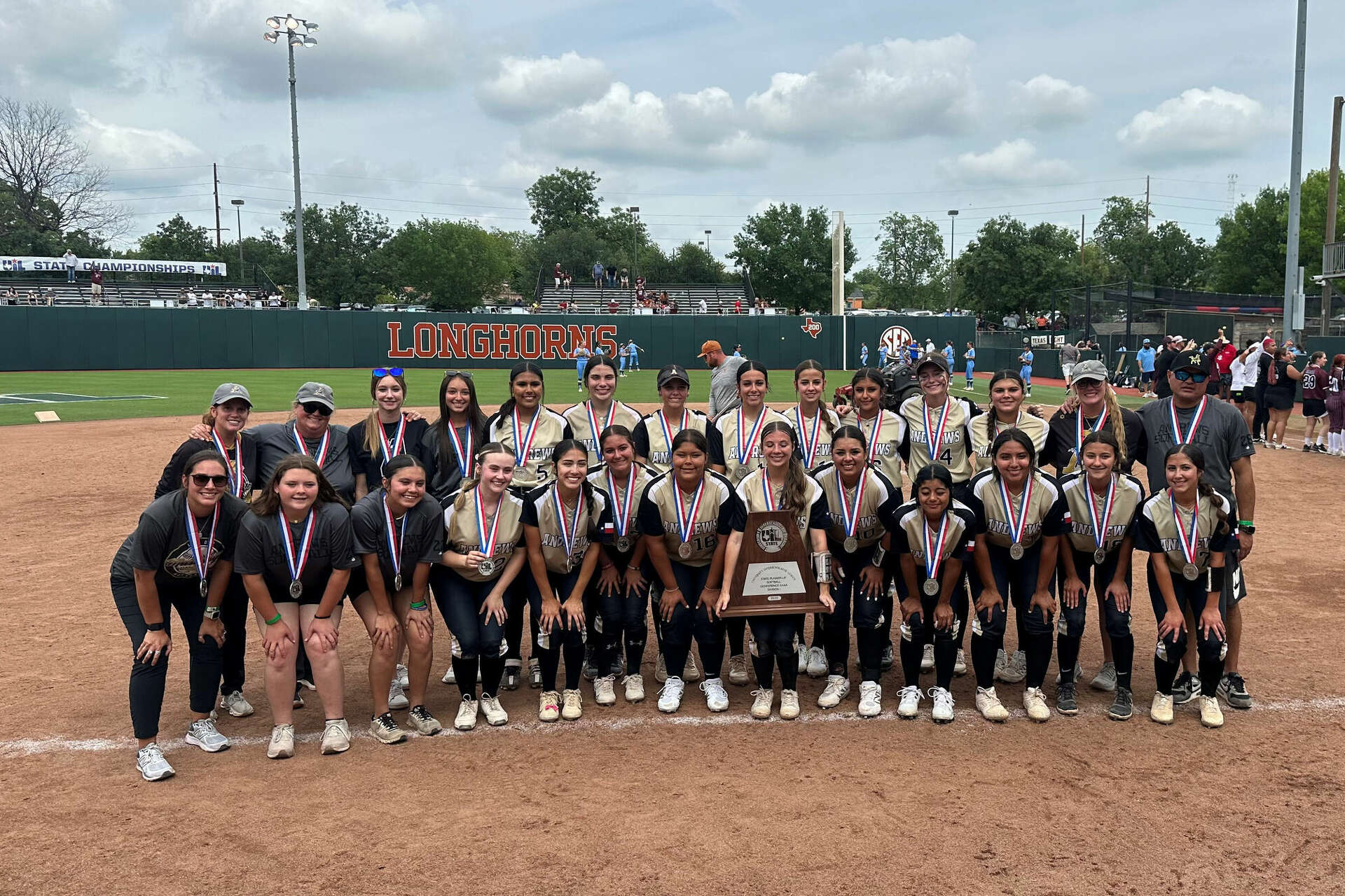 Calallen softball wins third straight Texas state title over Andrews