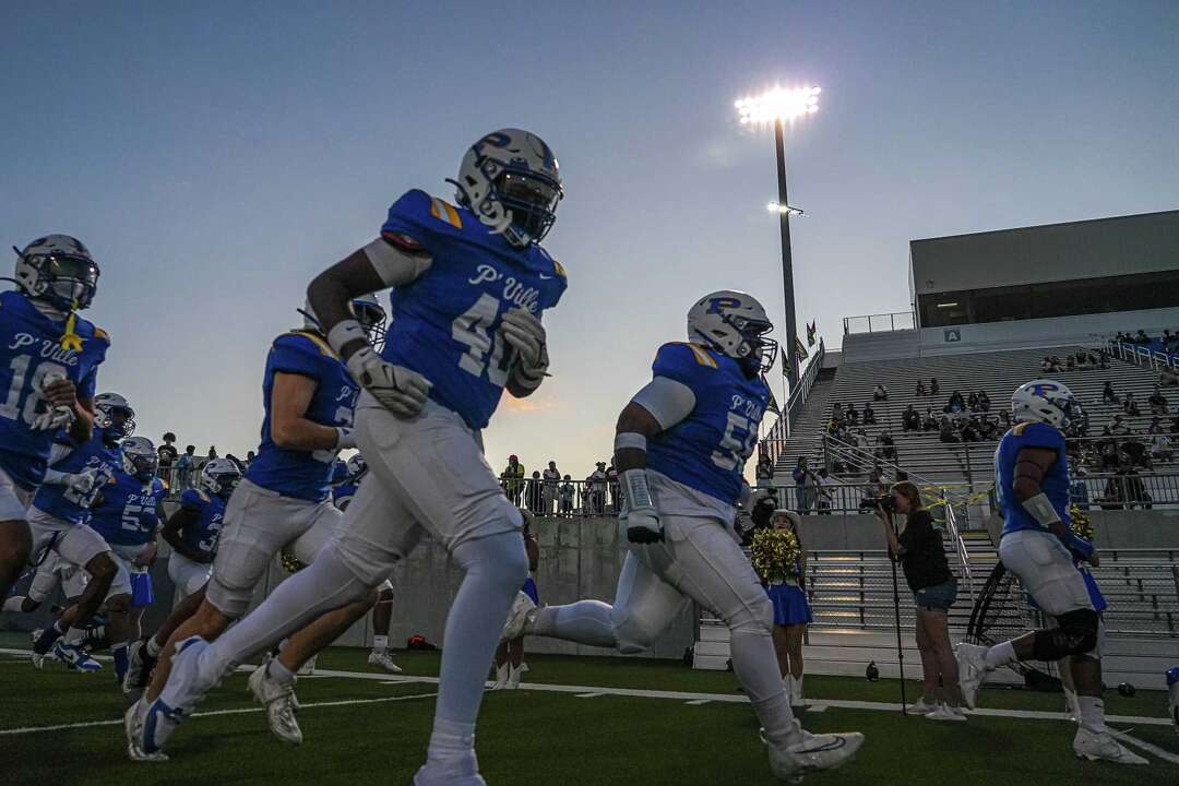 Texas high school football: Eastside elated after ending 54-game skid