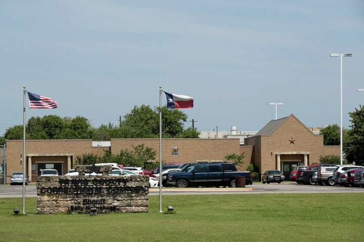 Travis County jail inmate death after hospital transport