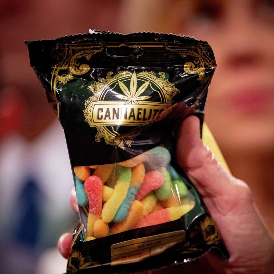 Gov. Greg Abbott vetoes THC ban bill, calls special session. Is ...