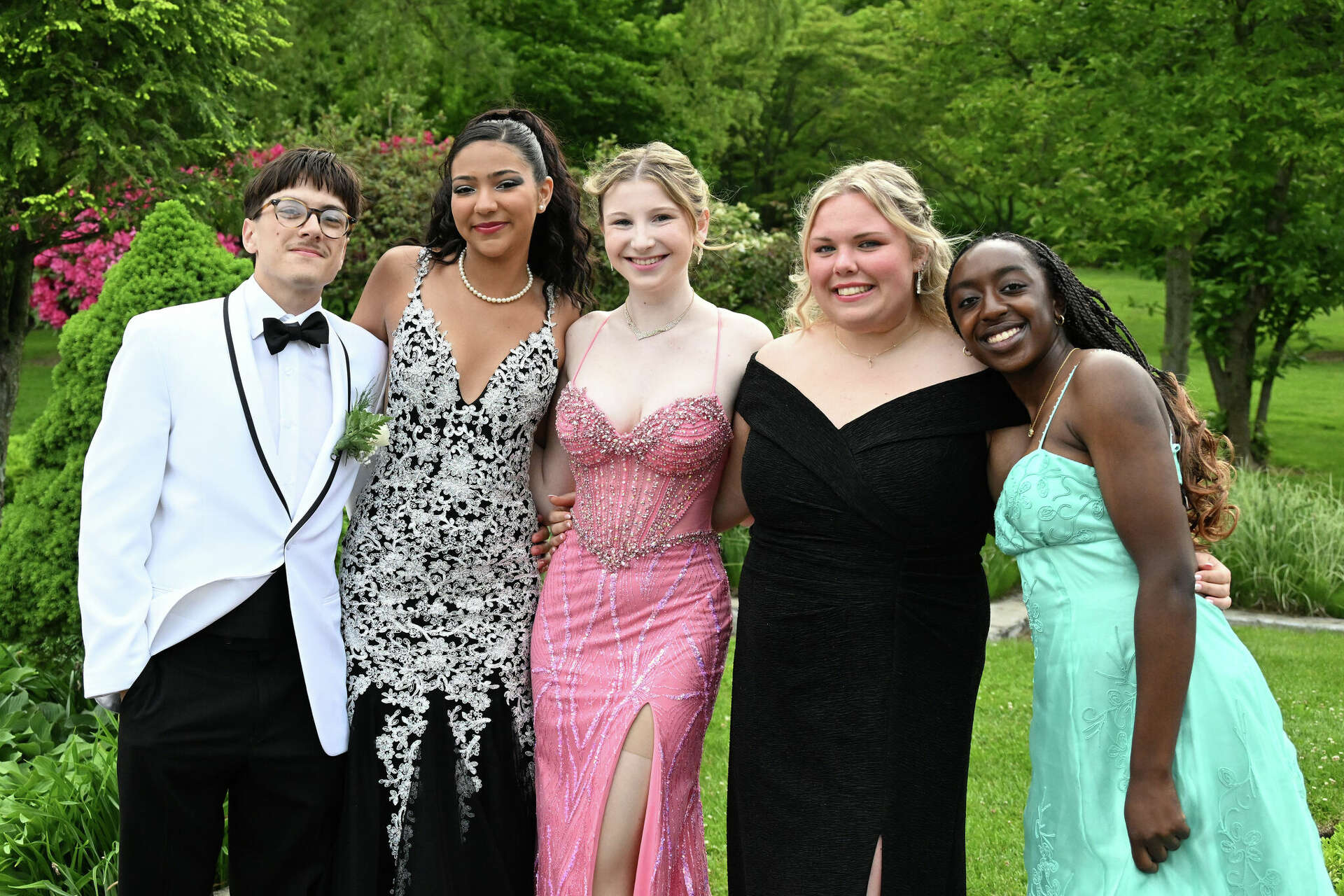 Were you SEEN at the Trumbull High School prom?