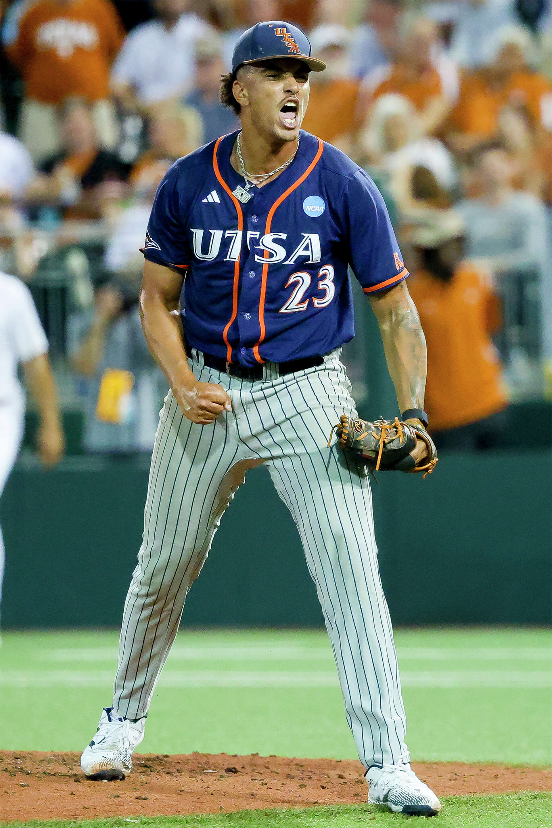 UTSA baseball beats Texas, sits one win from first super regional