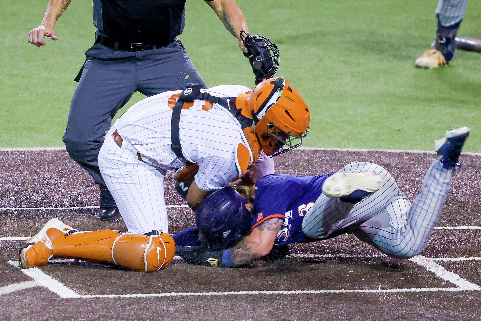 UTSA baseball beats Texas, sits one win from first super regional