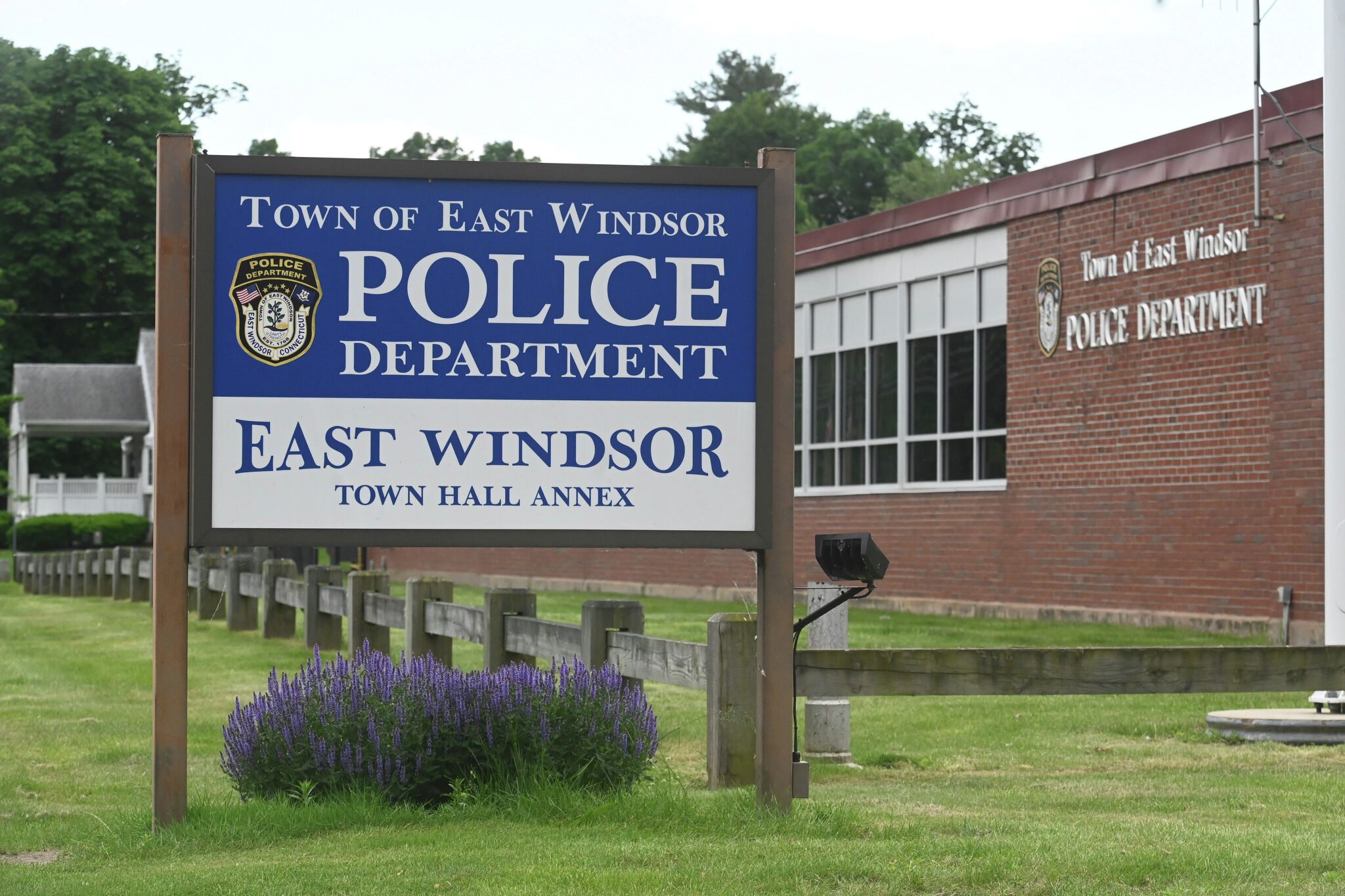 East Windsor police: Motorcyclist badly injured in Winkler Road crash