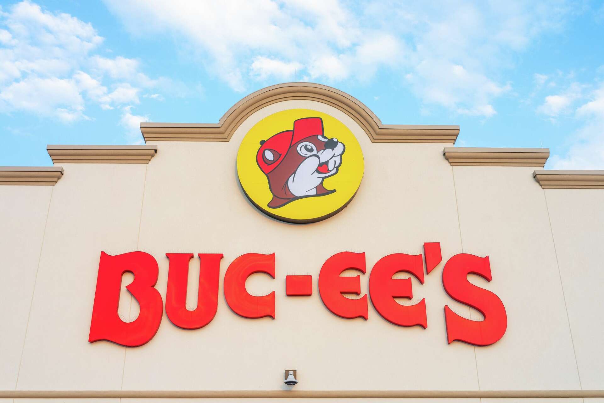 Buc-ee's alleges Florida oddities shop copied beaver logo