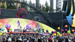 Coldplay responds to Palestinian flag at Stanford Stadium