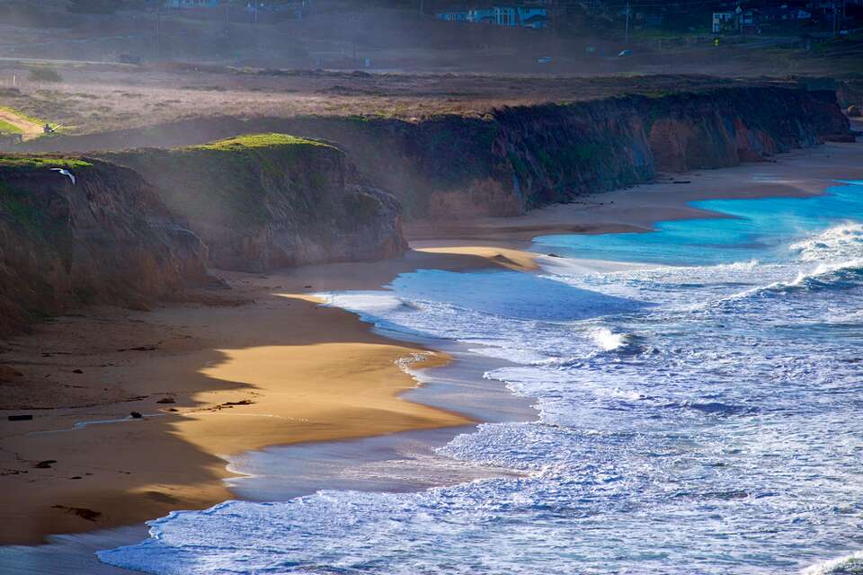 Surfer recounts shark attack that closed Bay Area beach