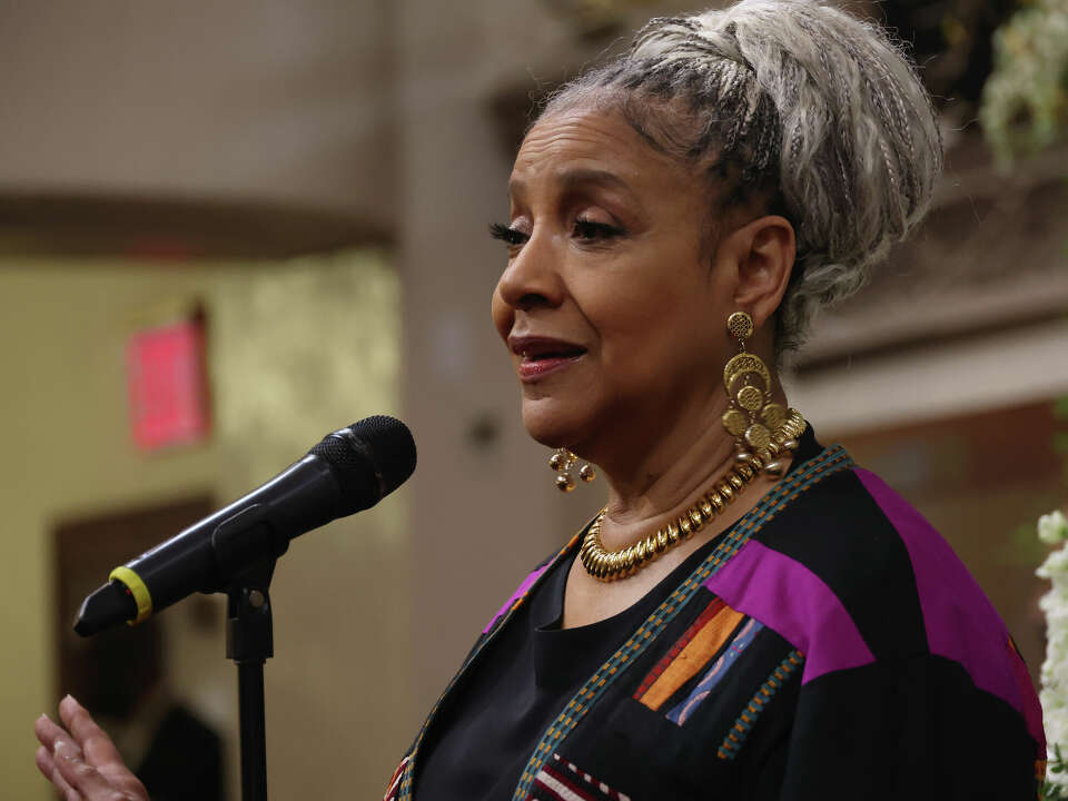 Actress Phylicia Rashad returns to Houston for Fade to Black Festival