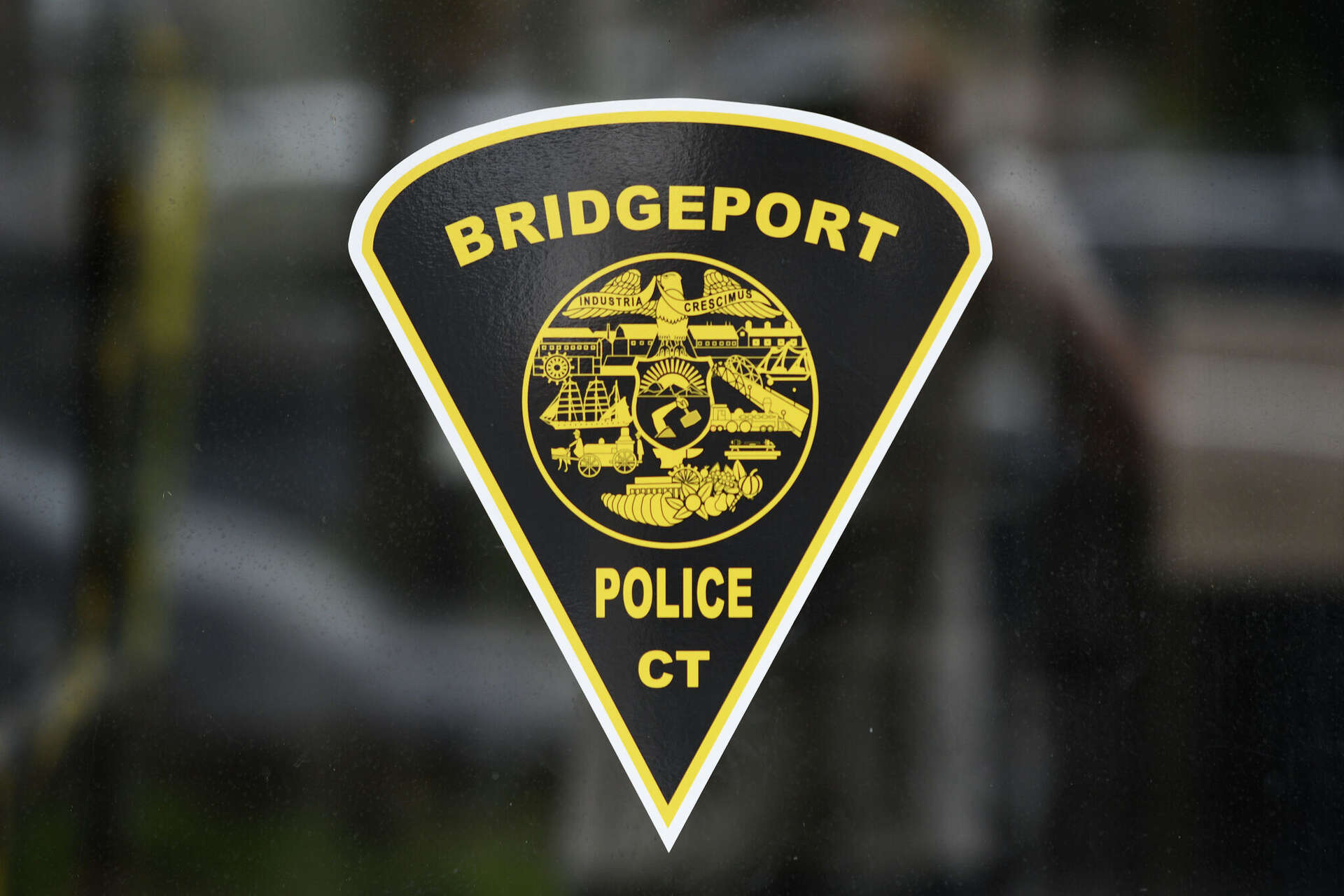 Bridgeport man, 71, dies after vehicle crashes into post