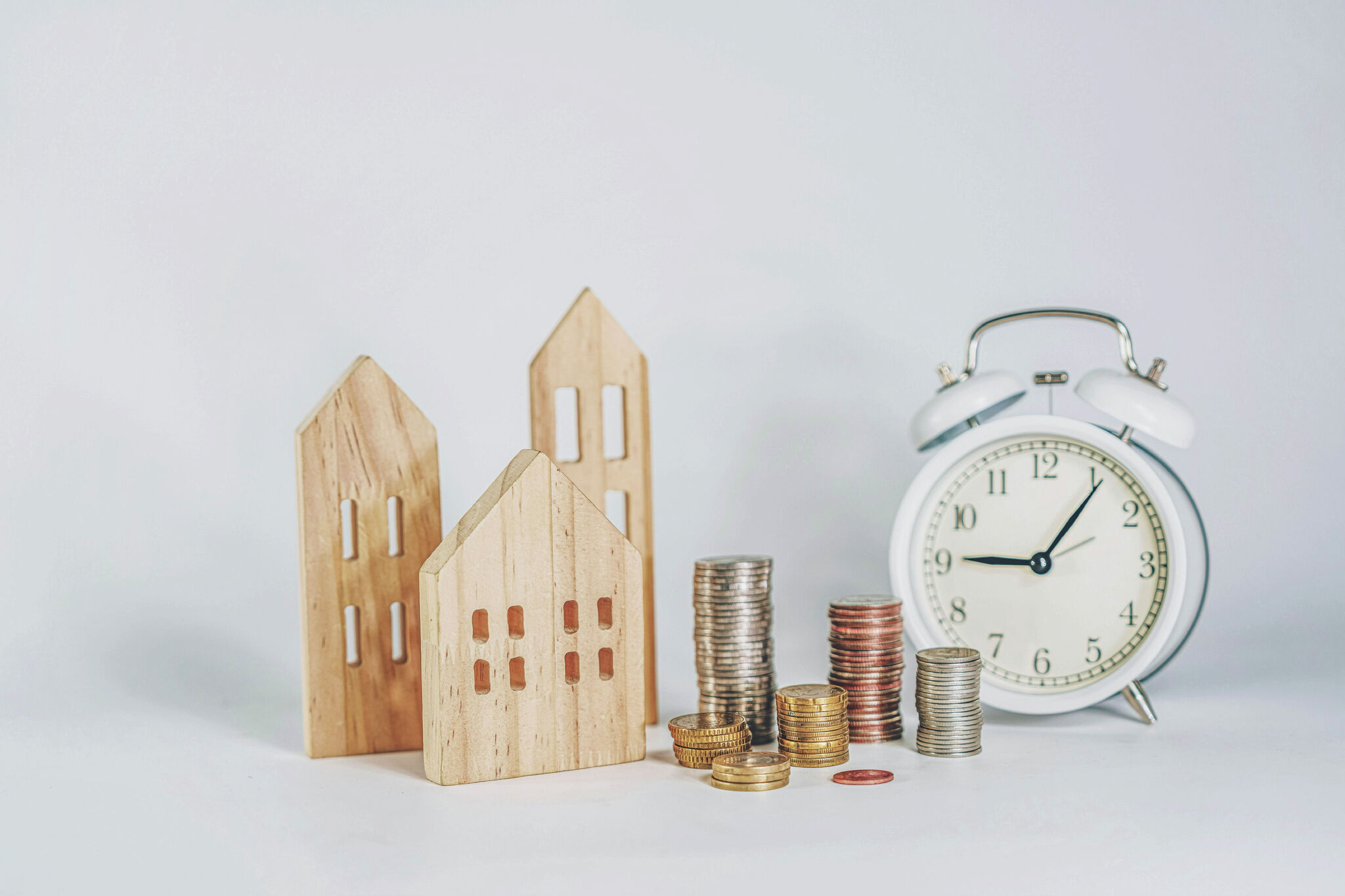 How to buy and sell a house at the same time